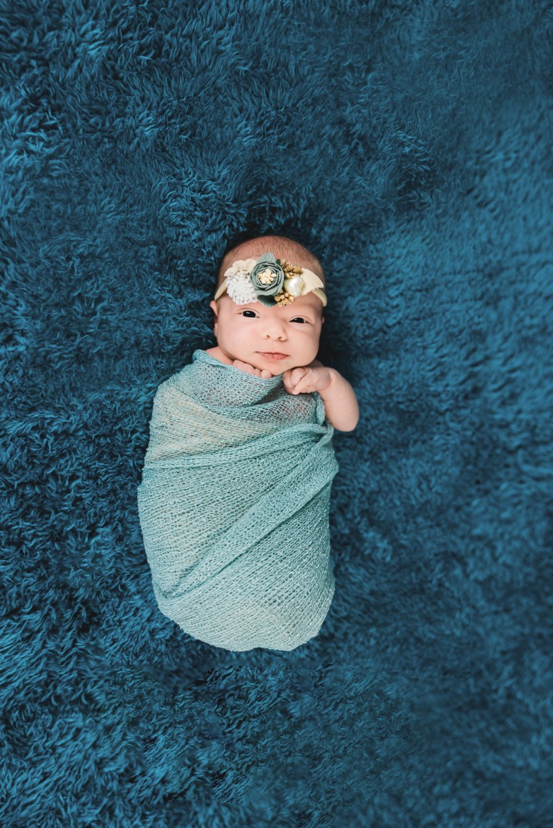 Linnea~Newborn Photographer, In studio – Amber Lee Photography